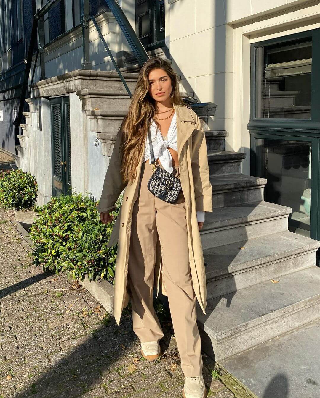 10 Ways To Wear A Trench Coat Like The Fashion Set