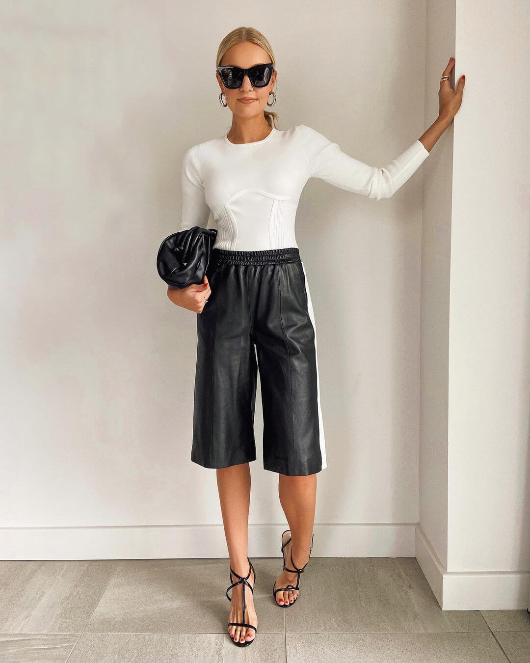 10 Endlessly Chic Outfits For Minimalist Style Lovers