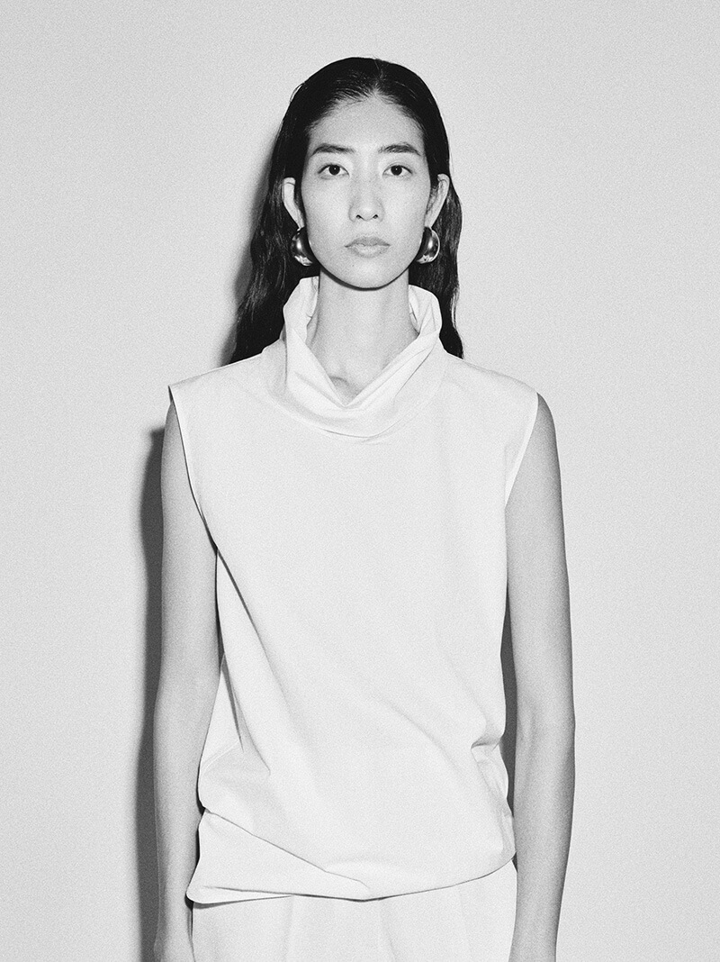 Don't Miss Out On Minimalist Design With A Chic, Modern Feel From Gia ...