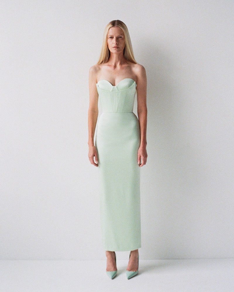 Step Into The New Year With Head-Turning Looks From Alex Perry