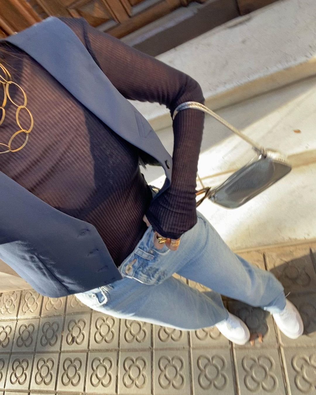 A Modest Way To Tackle The Sheer Trend For Everyday