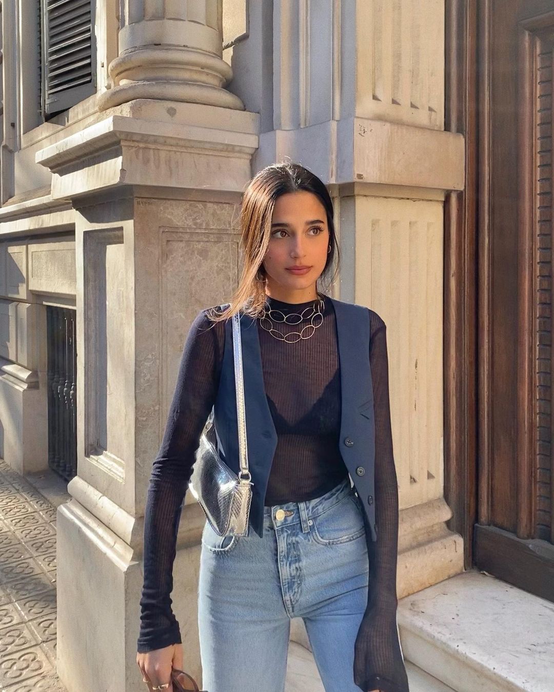 A Modest Way To Tackle The Sheer Trend For Everyday