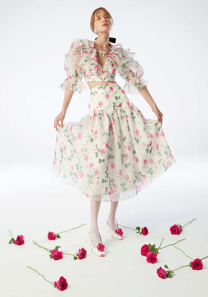 It Doesn't Get Much More Playful And Fun Than This Thanks To Sretsis