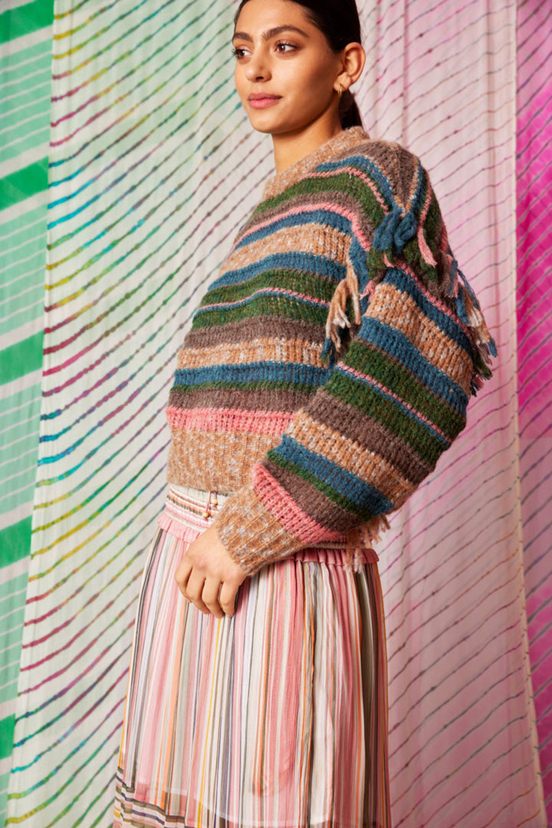 Enjoy Handmade Designs With A Little Wardrobe Upgrade From Hannah Artwear