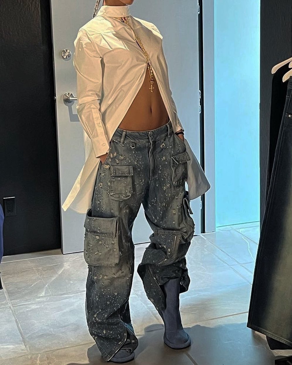 10 Unique Ways To Sport The Cargo Pants Trend