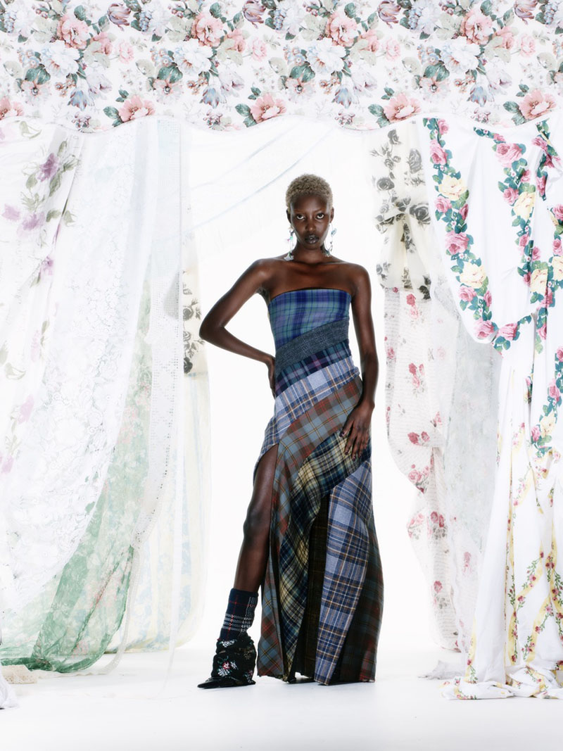 Eye-Popping Designs Wait To Be Discovered At Rave Review AW23 Collection