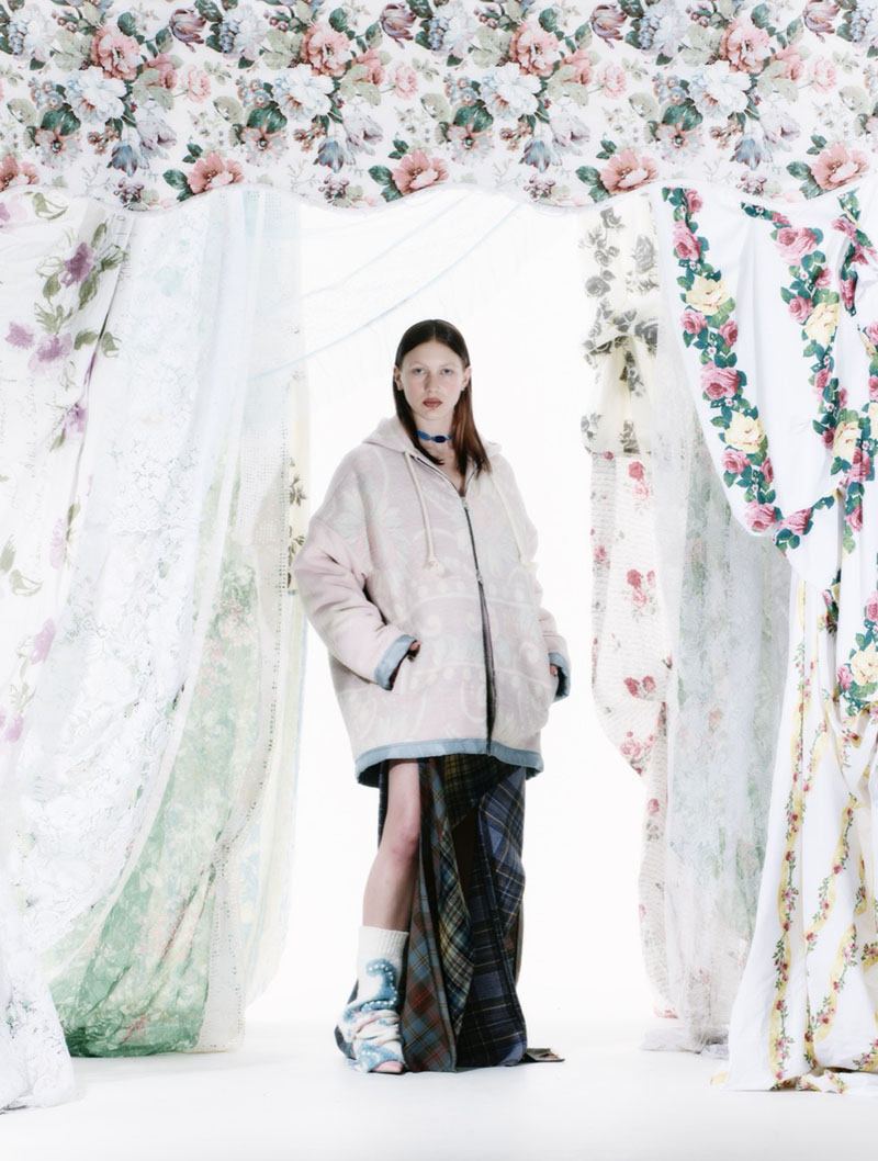 Eye-Popping Designs Wait To Be Discovered At Rave Review AW23 Collection