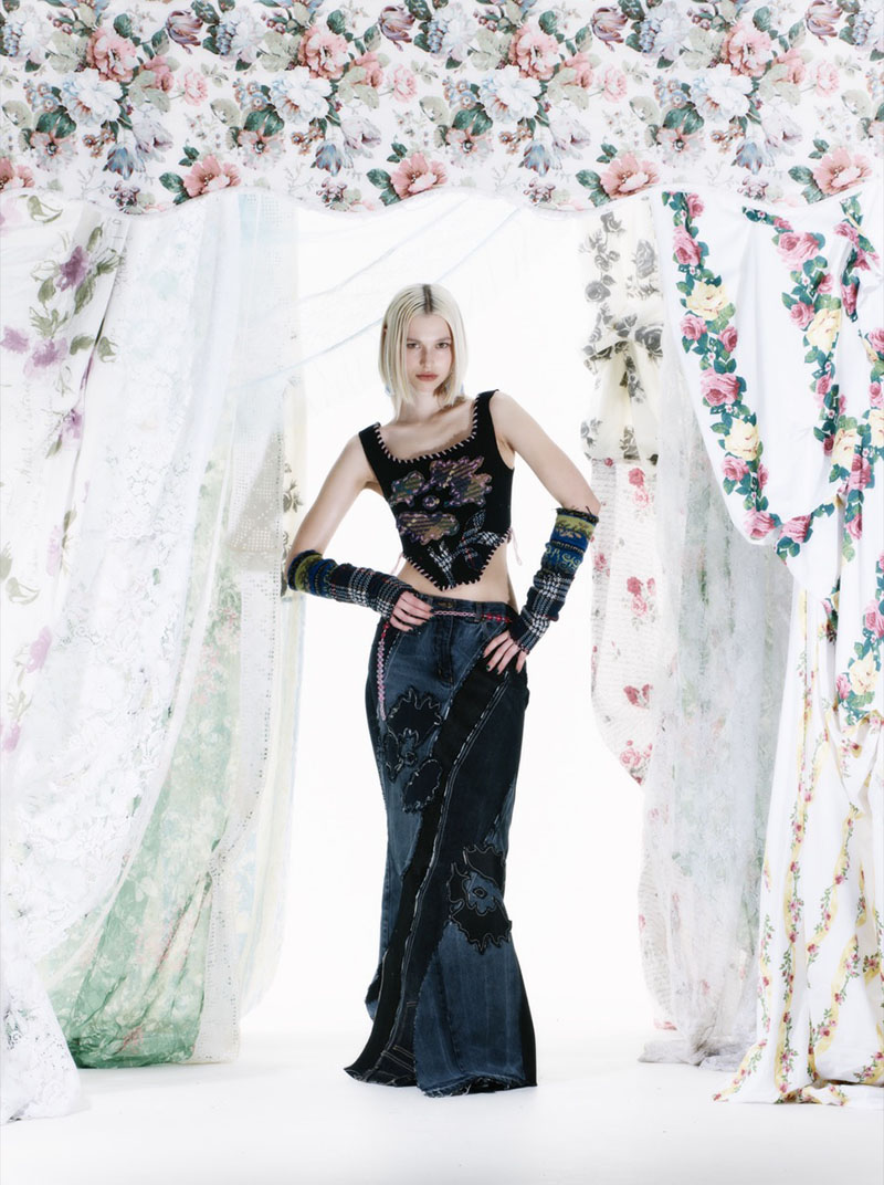 Eye-Popping Designs Wait To Be Discovered At Rave Review AW23 Collection