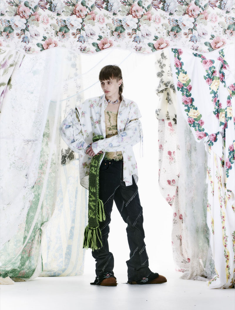 Eye-Popping Designs Wait To Be Discovered At Rave Review AW23 Collection