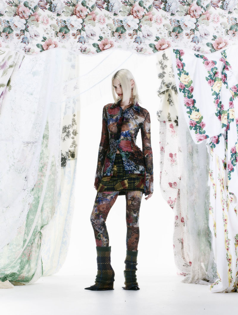 Eye-Popping Designs Wait To Be Discovered At Rave Review AW23 Collection