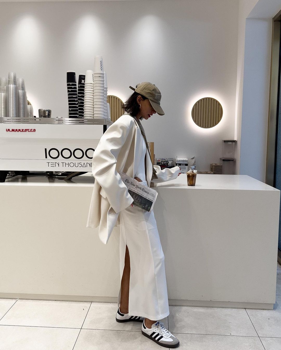 This All White Outfit Is Perfect When You're On The Go