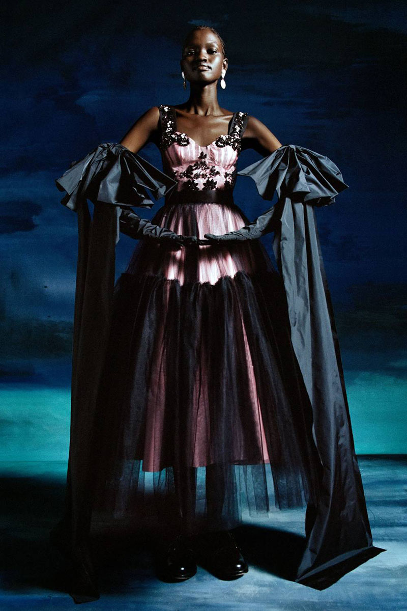 Step Back In Time With This Stunning Pre-Fall 2023 Collection From Erdem