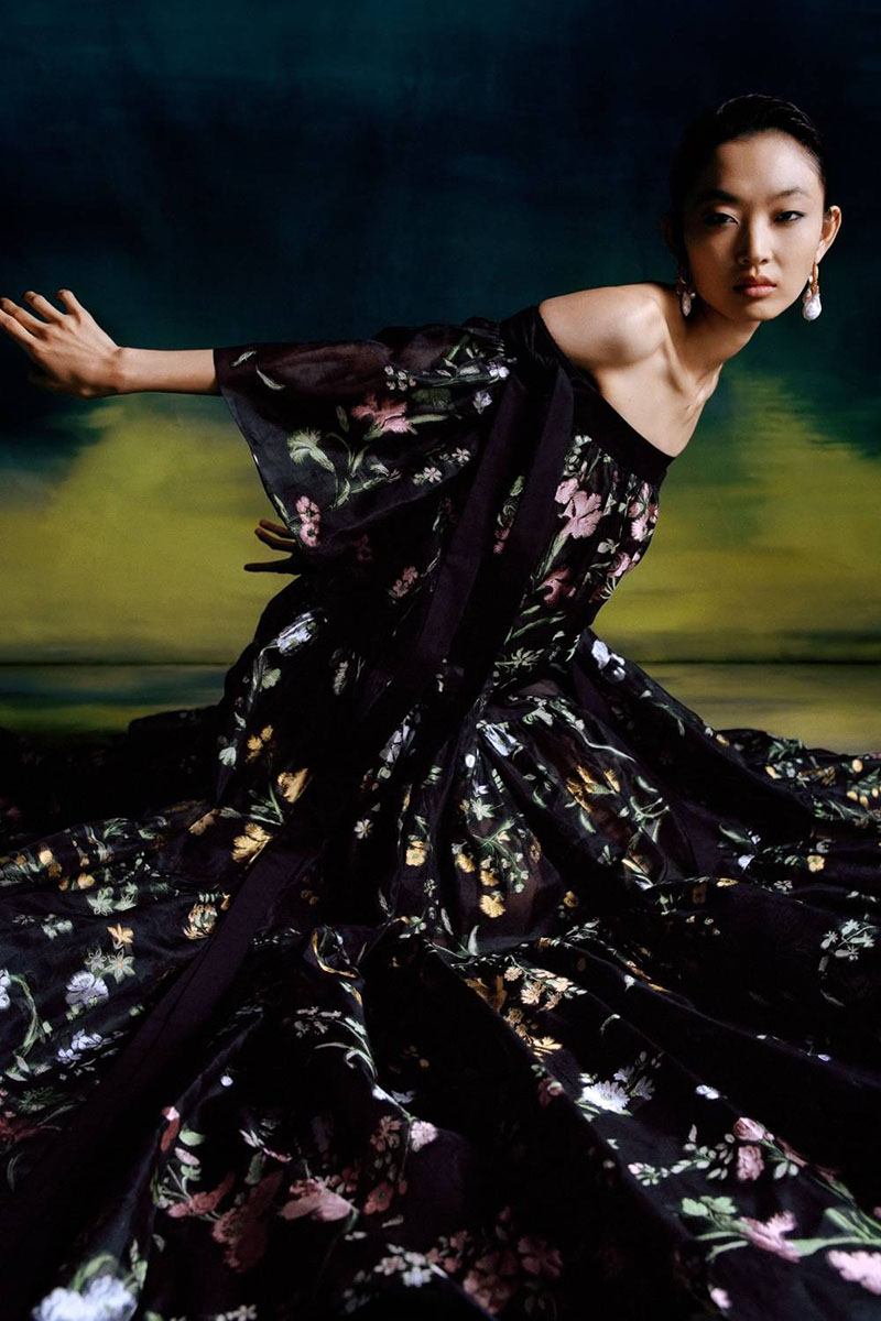 Step Back In Time With This Stunning Pre-Fall 2023 Collection From Erdem