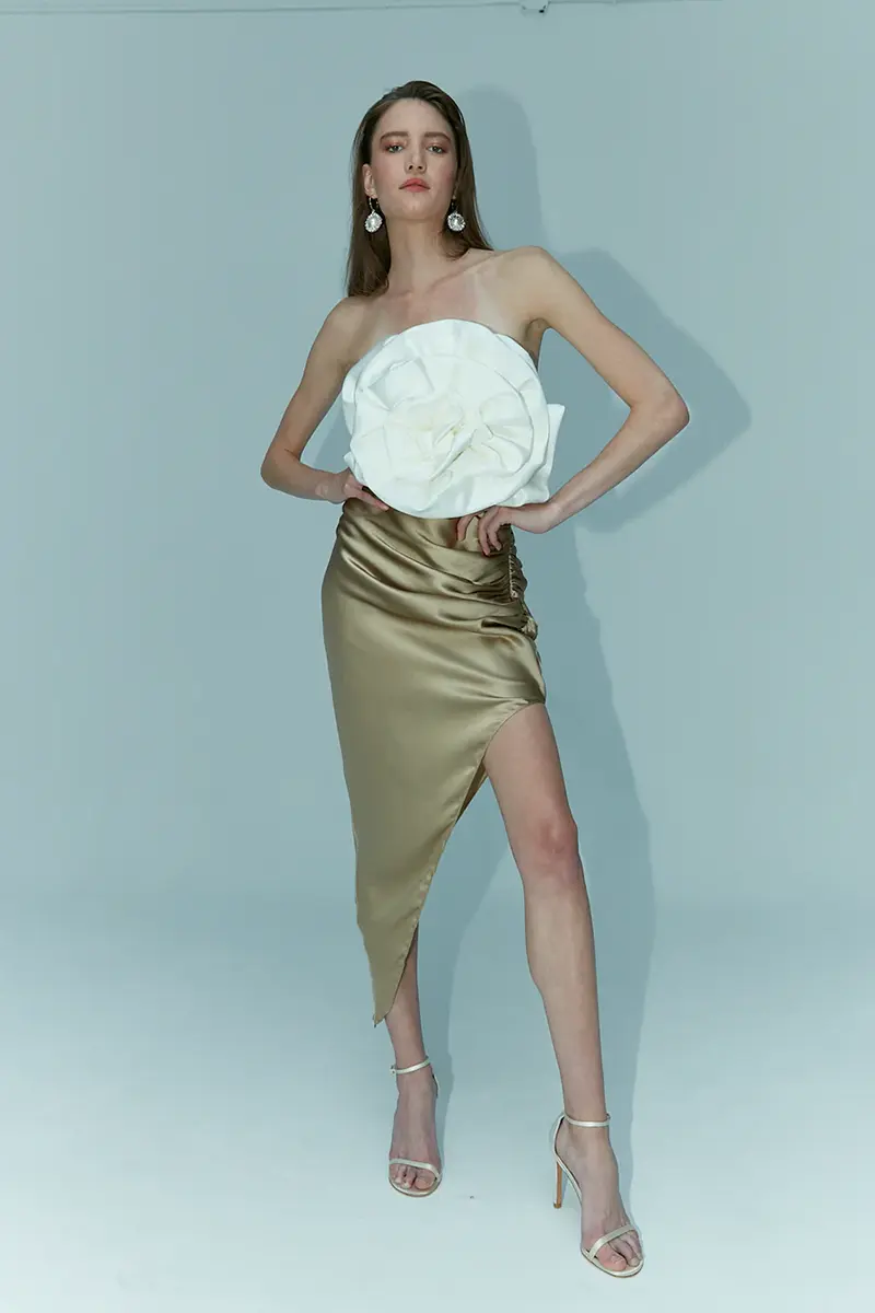 Embrace Timeless Elegance With These Looks From Aiifos