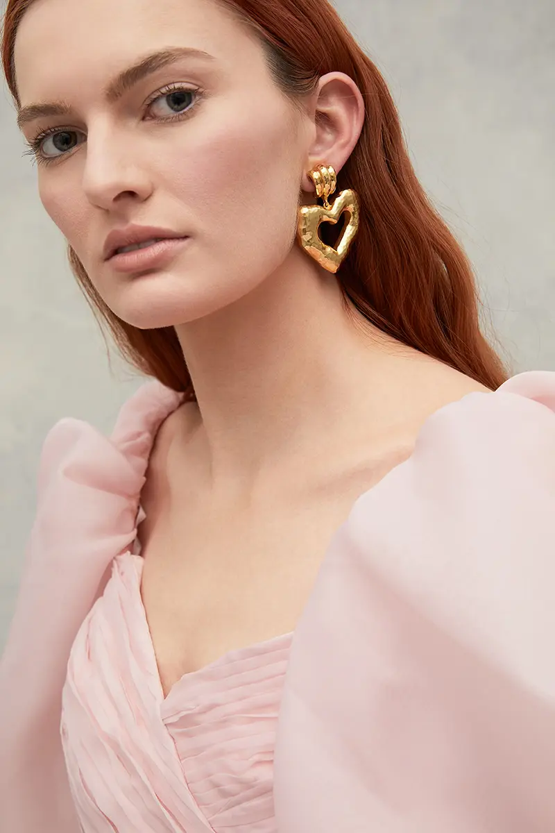 Enjoy Feminine Jewelry From Valere "Lover" Collection