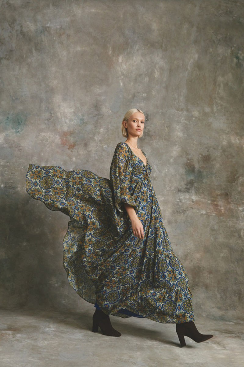 Show Up For The Fall Season In Style With Cara Cara