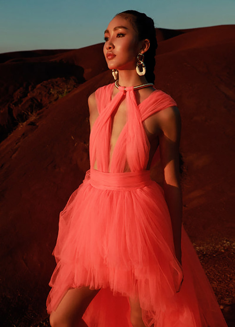Make A Bold Statement With Bronx And Banco Summer 2023 Collection