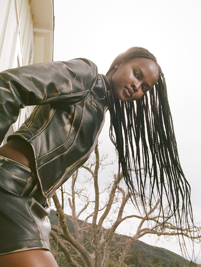 Dive Deep Into The Stylish World Of MIMCHIK