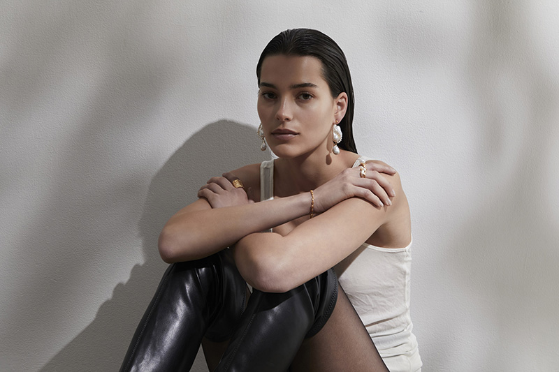 The Perfect Combo Of Classic And Bold Jewelry From Amber Sceats