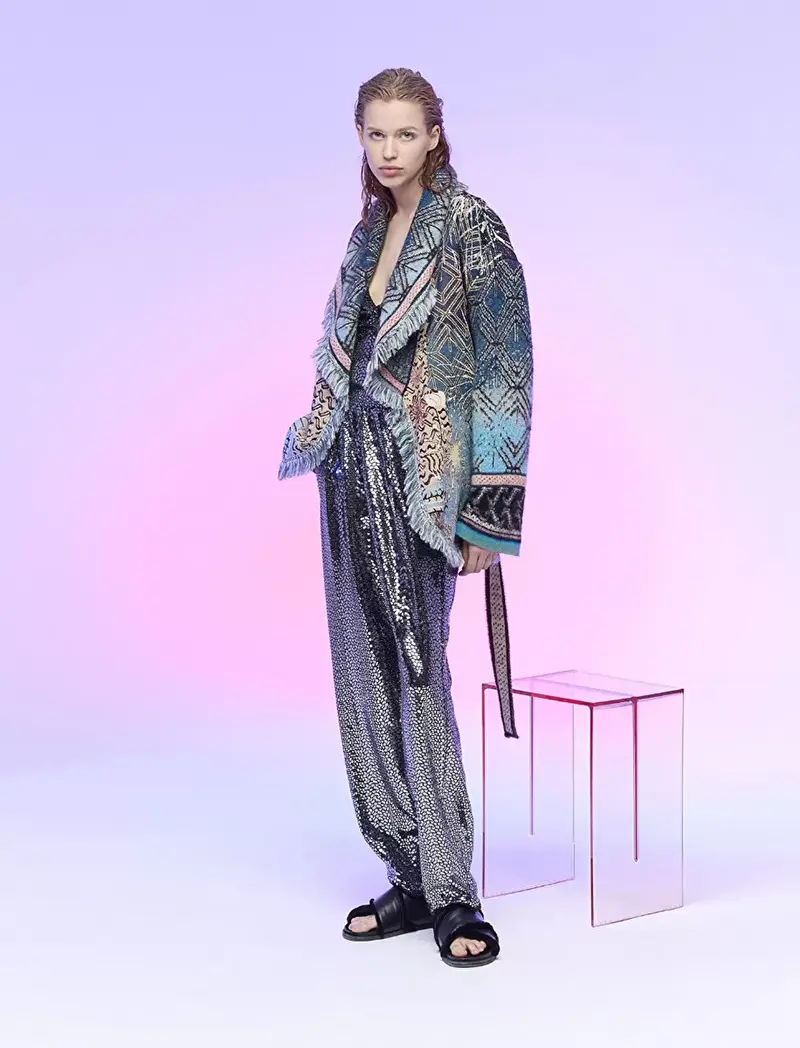 Bold Details Come To Life In This Exciting Fall Winter Lookbook From ...