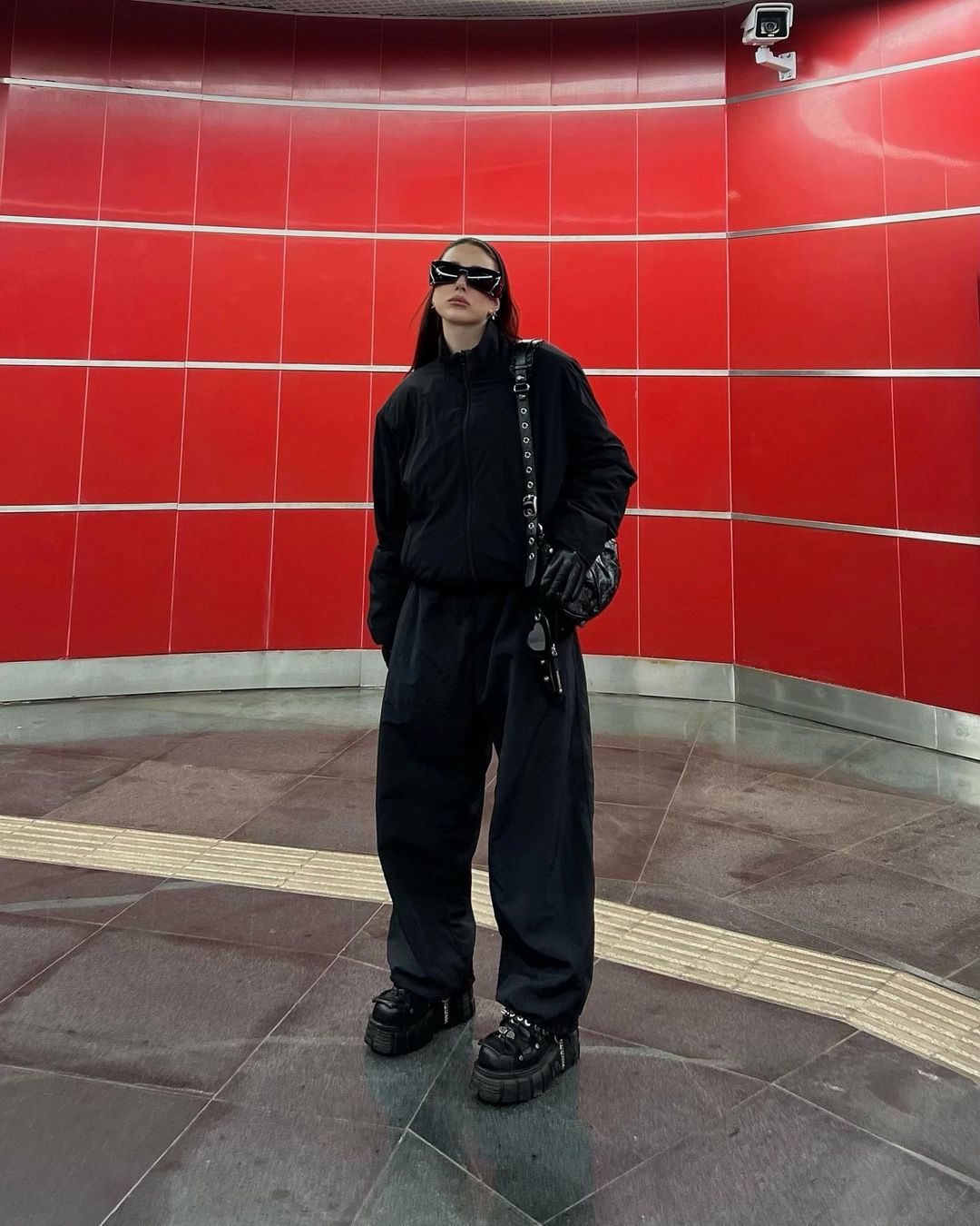 Embrace Your Dark Side With These 10 Gothcore Outfits