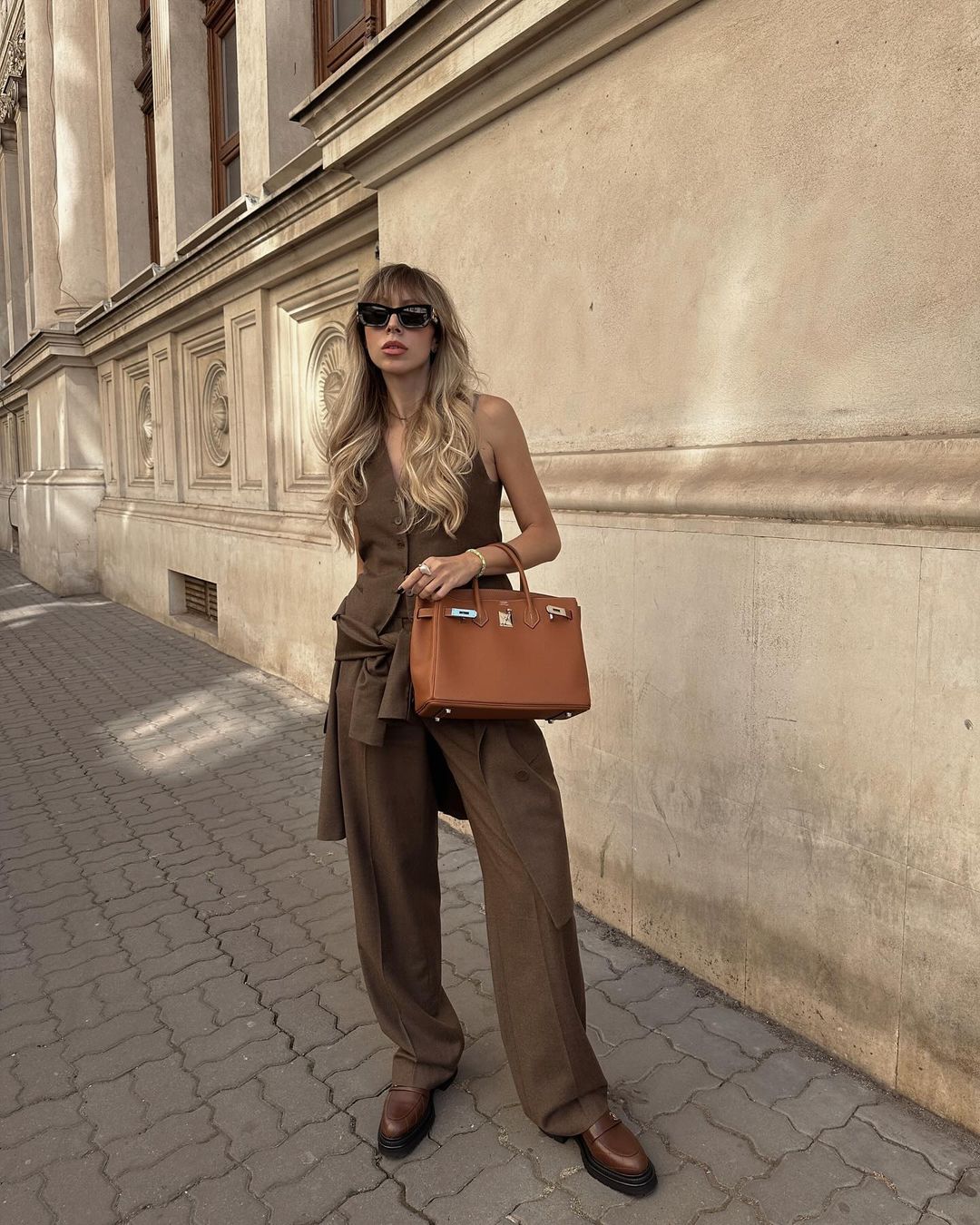 Be Your Own Boss With These 10 Corpcore Outfits