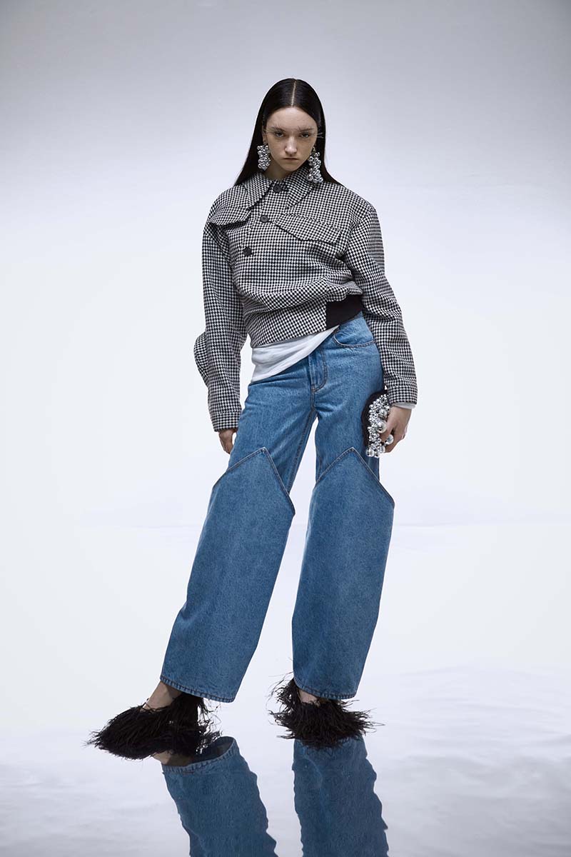 Leje Is A Symphony Of Contemporary Avant-Garde Fashion