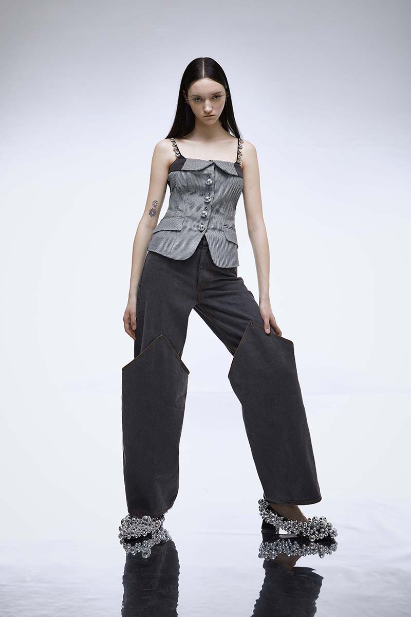 Leje Is A Symphony Of Contemporary Avant-Garde Fashion