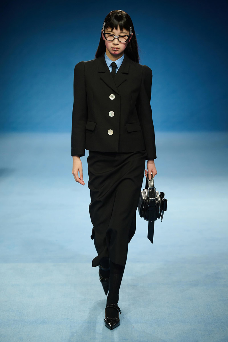 SHUSHU/TONG Always Delivers On The Modern, Flirty And Playful Style