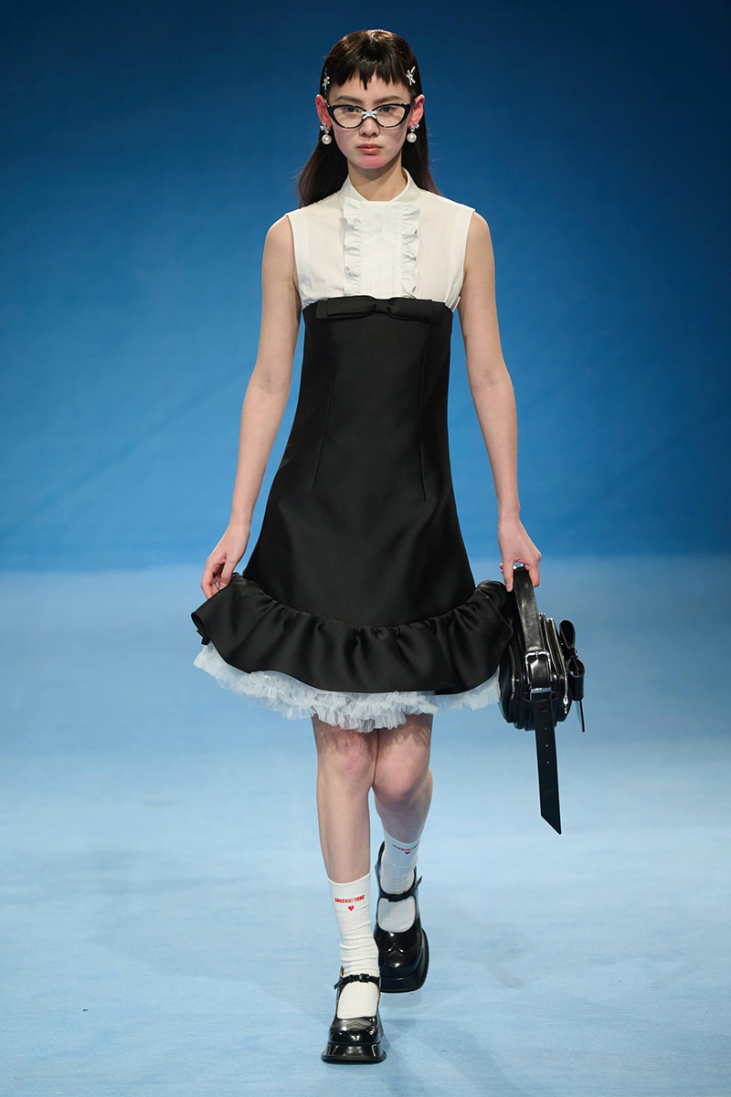 SHUSHU/TONG Always Delivers On The Modern, Flirty And Playful Style