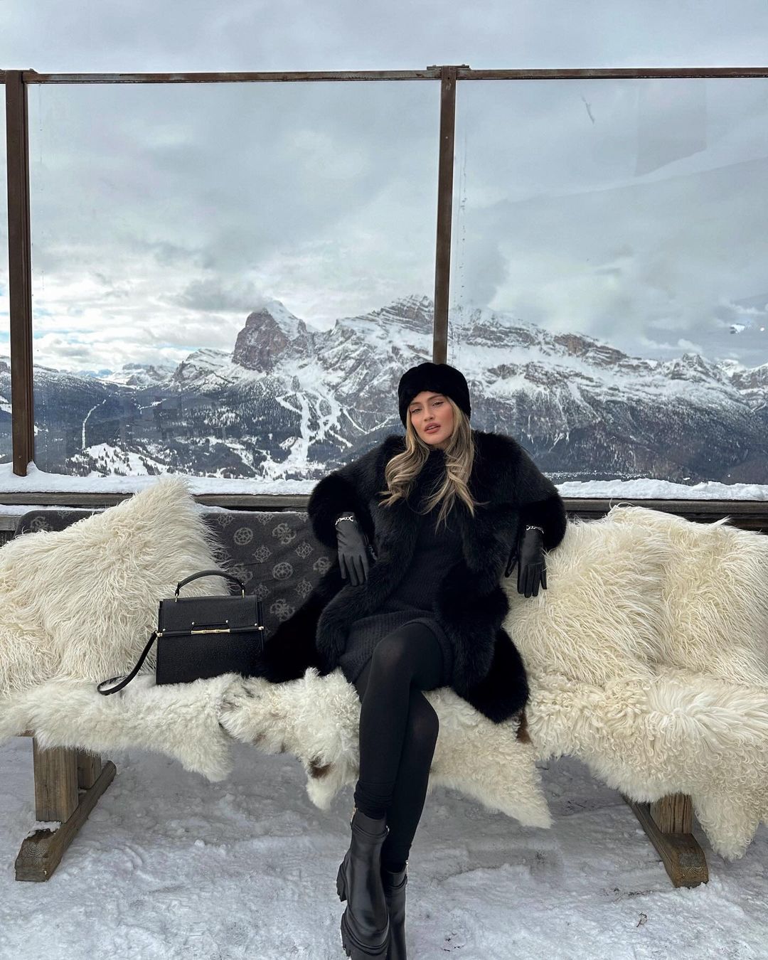 10 Winter Outfits To Channel Your Inner Snow Bunny