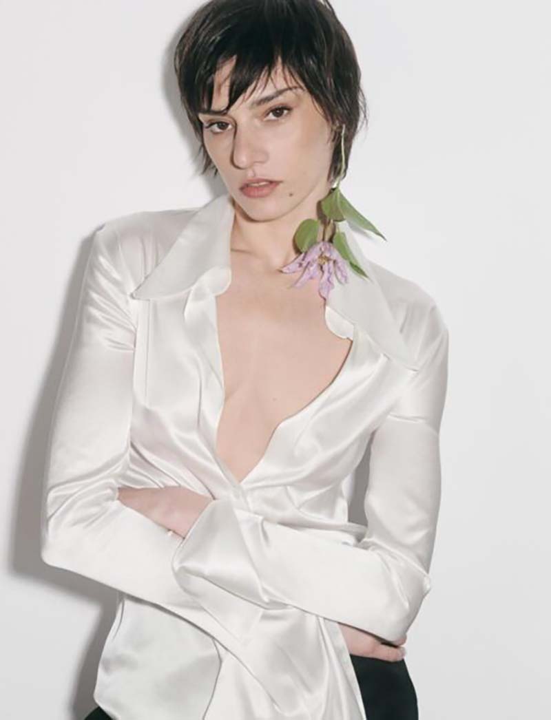 Manuri Keeps Us Entertained With This Stunning Collection