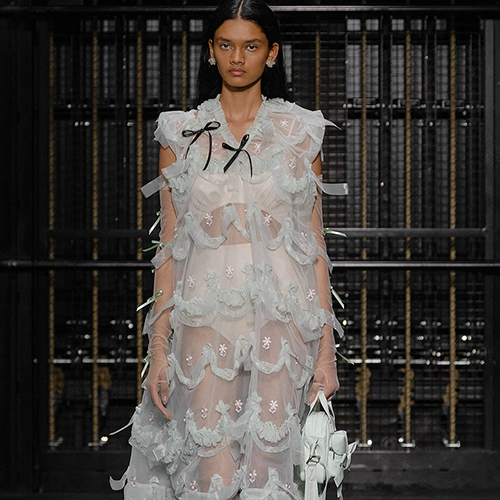 Simone Rocha Opts For Maximalist Style In This Bold SS24 Collection