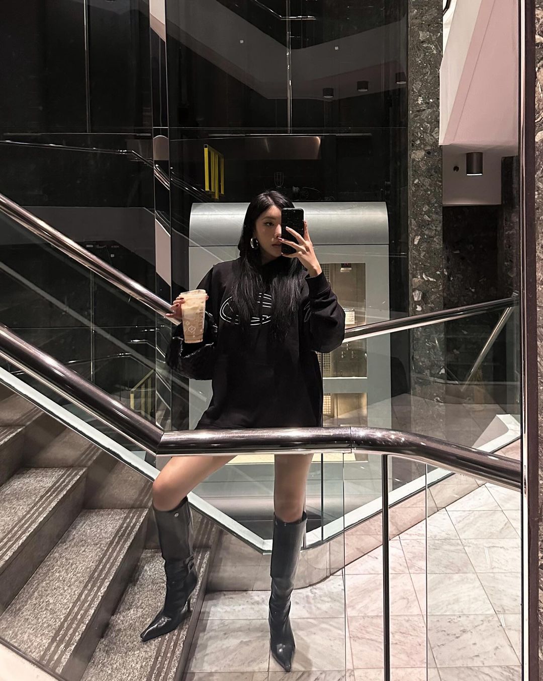 10 Grungy Opiumcore Aesthetic Outfit Ideas