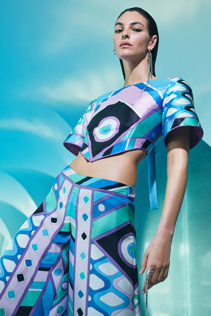 Vittoria Ceretti Gets Poolside Ready In PUCCI's "Very Vivara" Campaign
