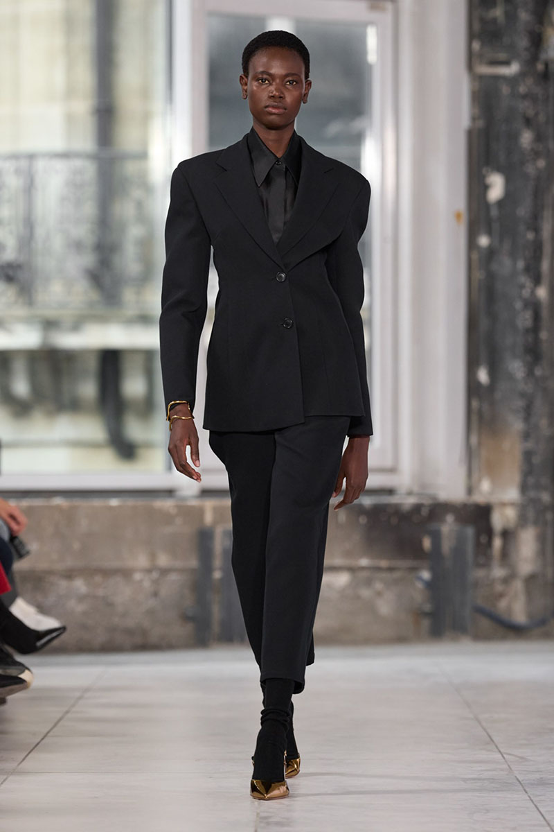 Akris Fall Winter 2024 Collection Adds A Modern Touch To Classic ...