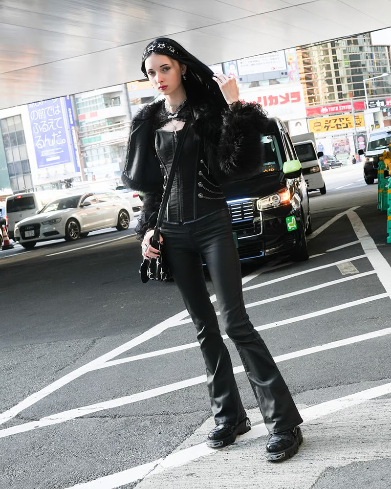 12 Street Style Tokyo Outfits To Get You Inspired [May 2024 Edition]