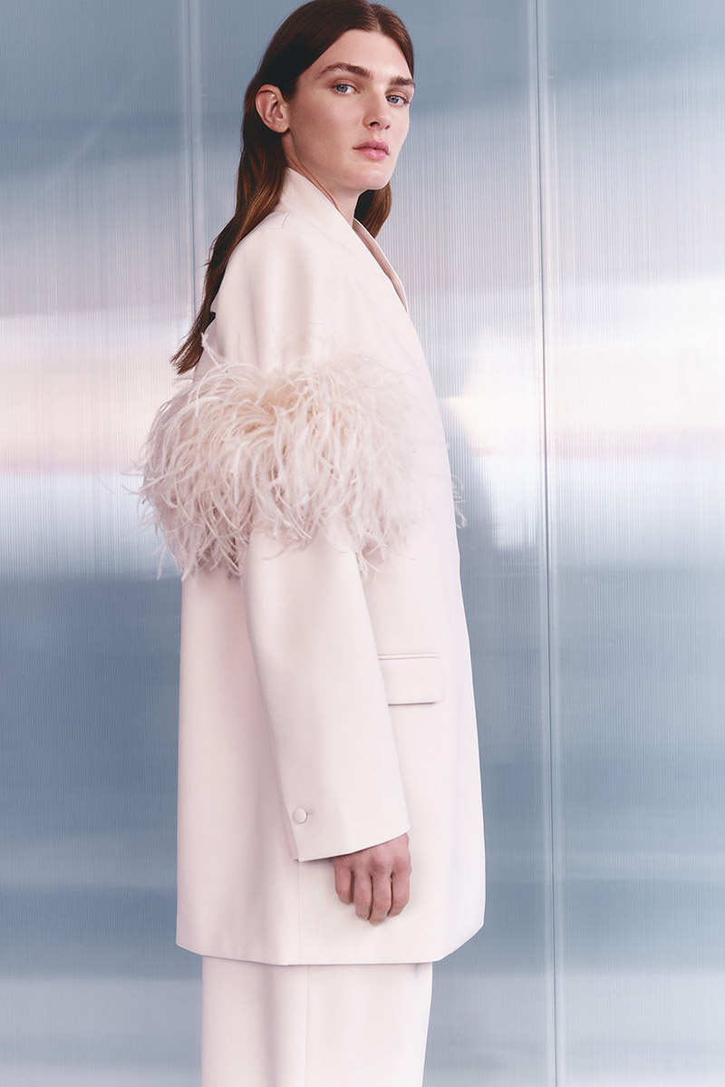 Allow Rachel Gilbert To Impress You With This Dramatic Collection