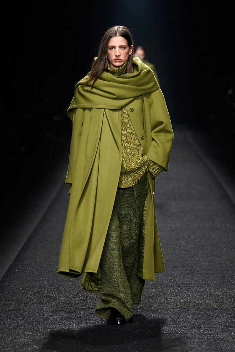 Alberta Ferretti Brings The Glamor In Spades With This FW24 Collection