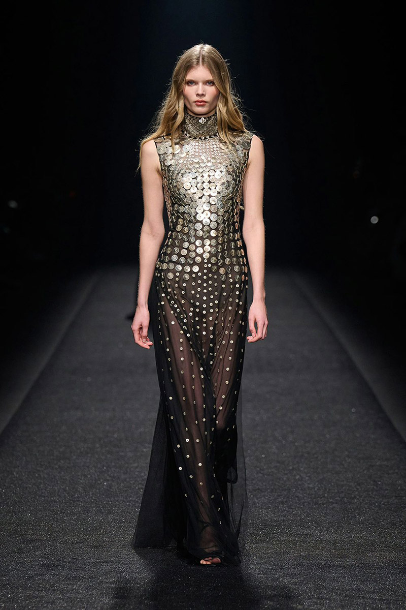 Alberta Ferretti Brings The Glamor In Spades With This FW24 Collection