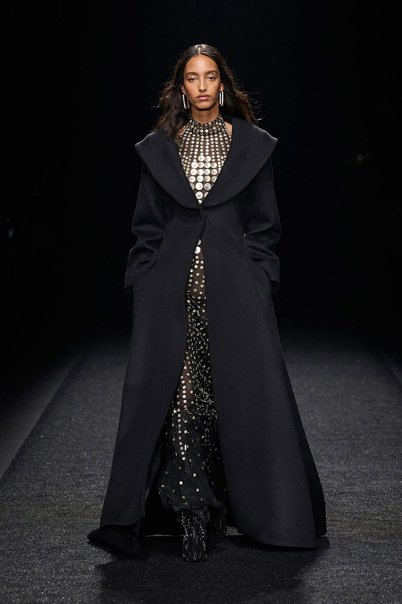 Alberta Ferretti Brings The Glamor In Spades With This FW24 Collection