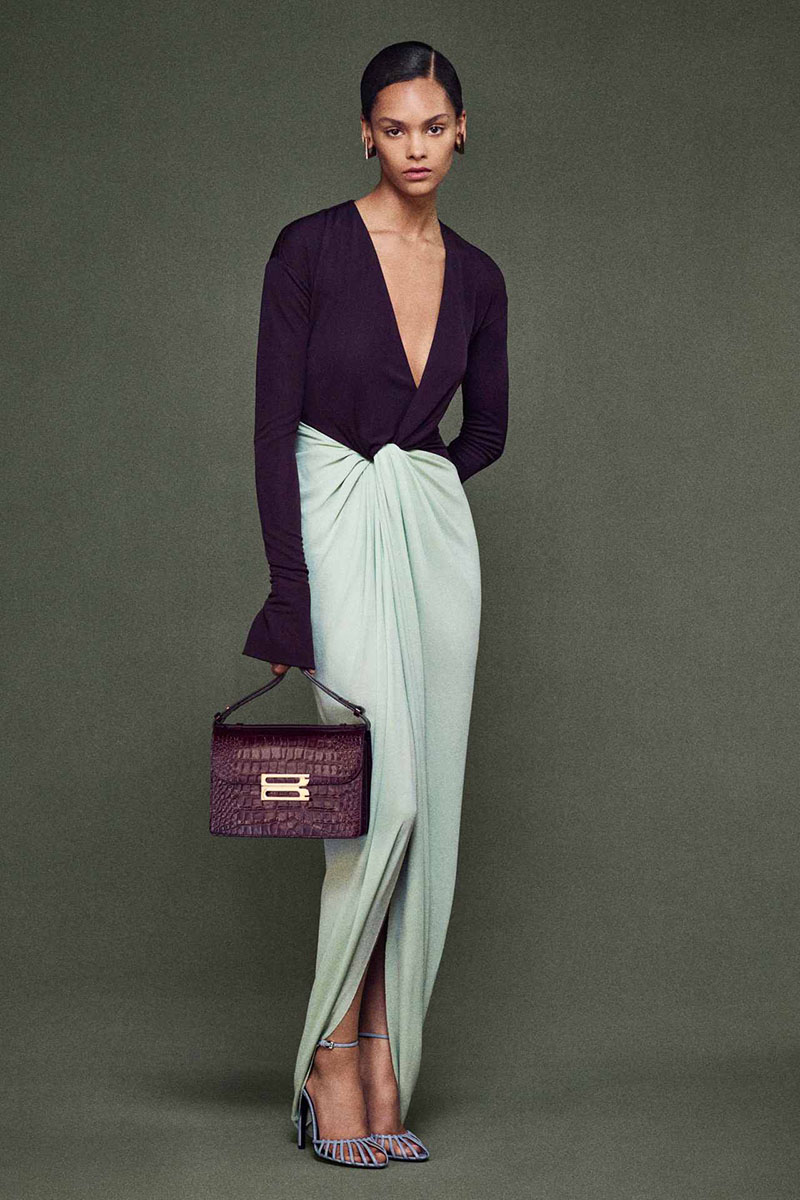 Victoria Beckham Presents An Elegant & Refined Resort 2025 Collection