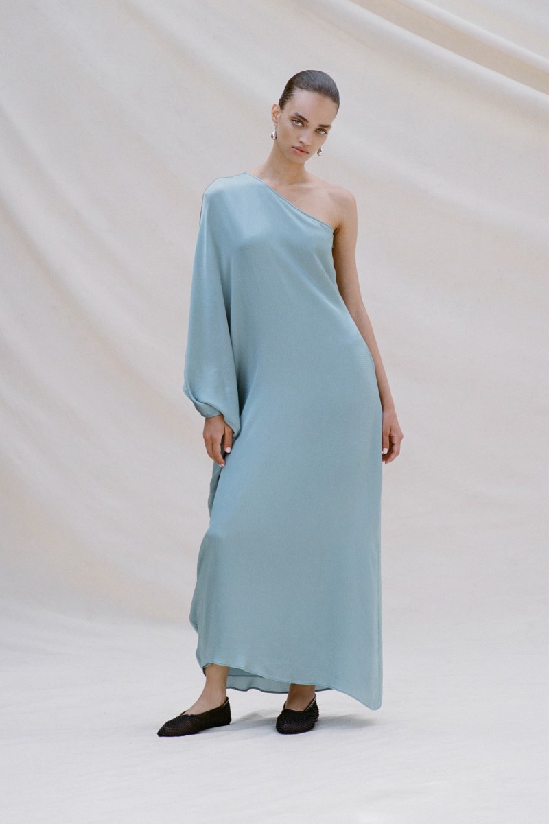 Staud's Resort 2025 Collection Embraces Effortless Elegance