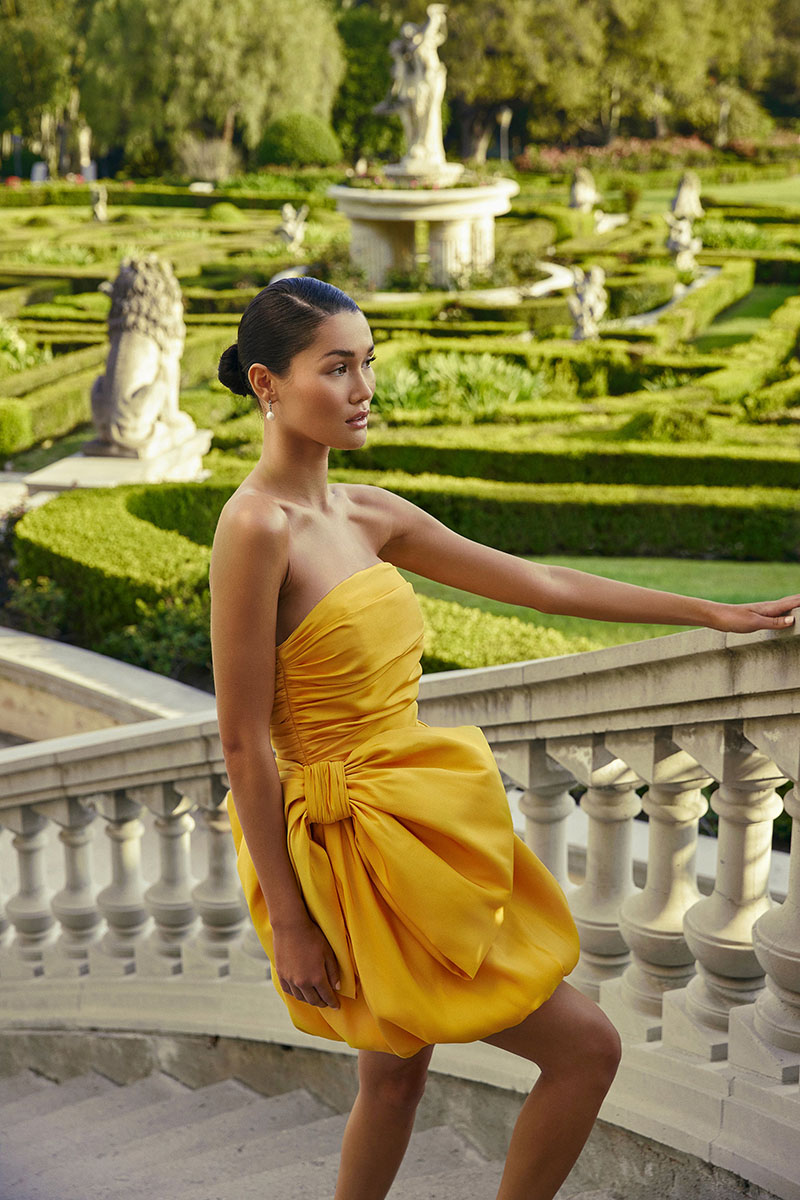 Alexia Maria Highlights True Classic Elegance In This Release For ...