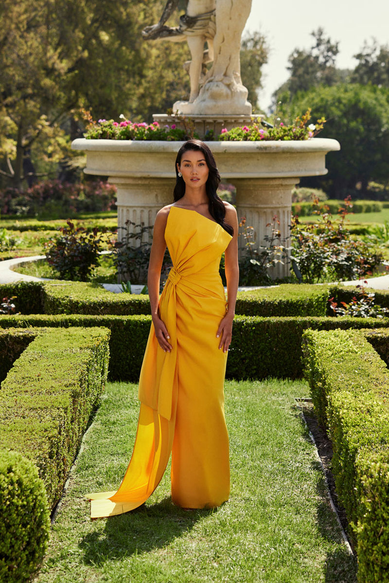 Alexia Maria Highlights True Classic Elegance In This Release For Spring/Summer