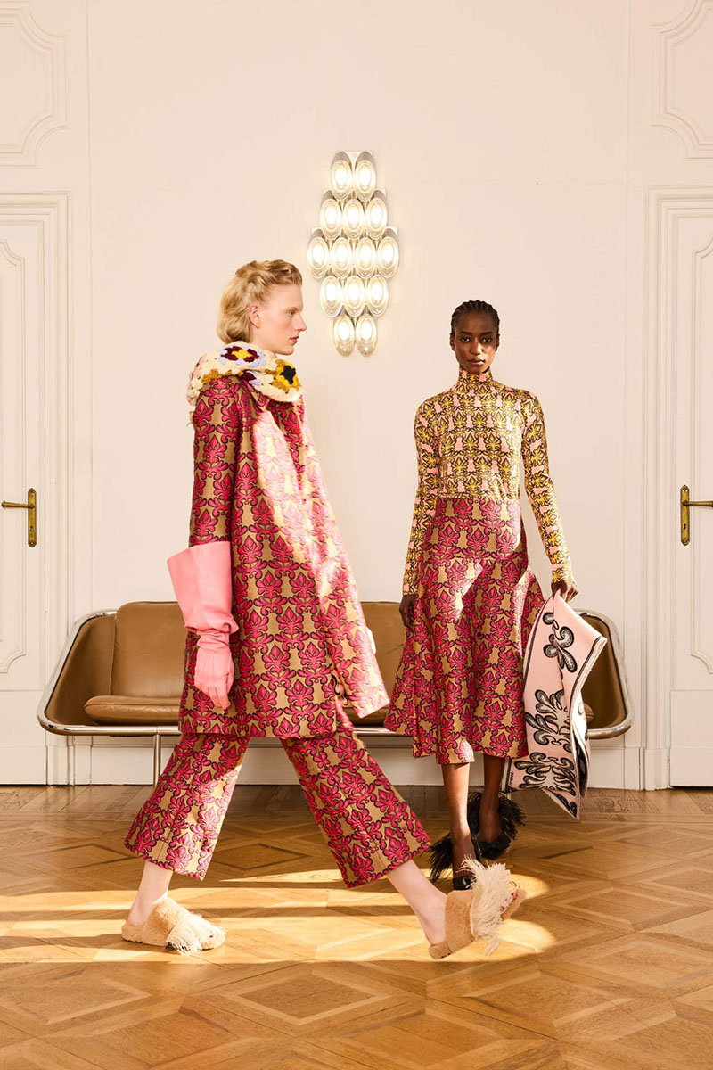 Stunning Prints Shine Bright In La DoubleJ Resort 2025 Collection
