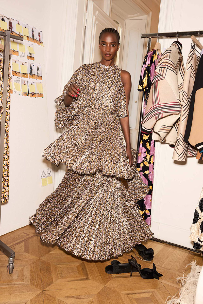 Stunning Prints Shine Bright In La DoubleJ Resort 2025 Collection