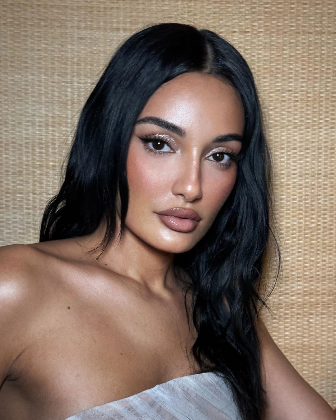 Get Glam With This Icy Bronzed Makeup Look