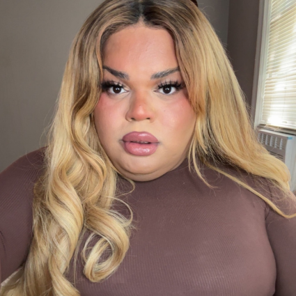 Stop People In Their Tracks With This Metallic Chrome Makeup