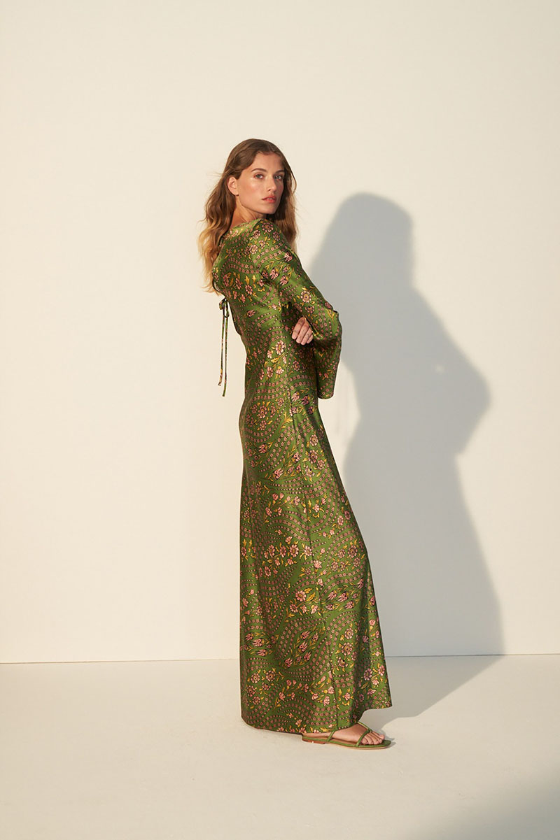 Veronica Beard's Spring 2025 Collection Is Casual Luxe Style At Its Best